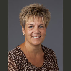 Elmhurst U. Presents President’s Awards for Excellence in Teaching