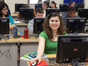 Free Courses Available for ELSA Alumni | Elmhurst University