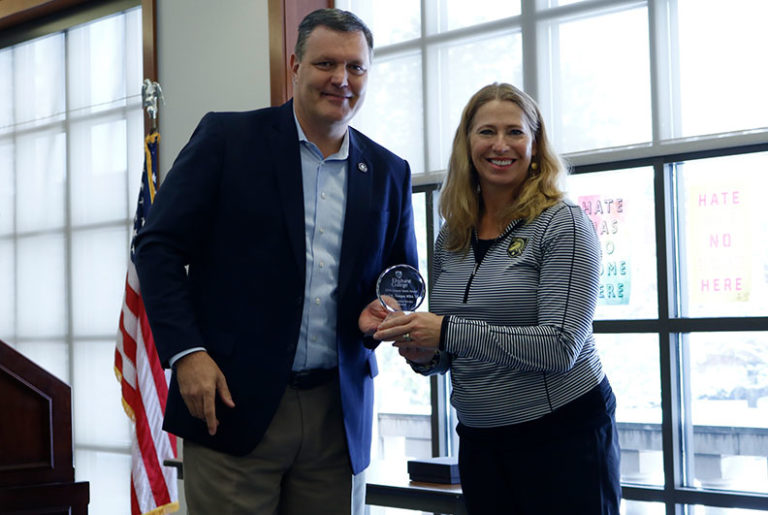 Institutional Awards | Elmhurst University