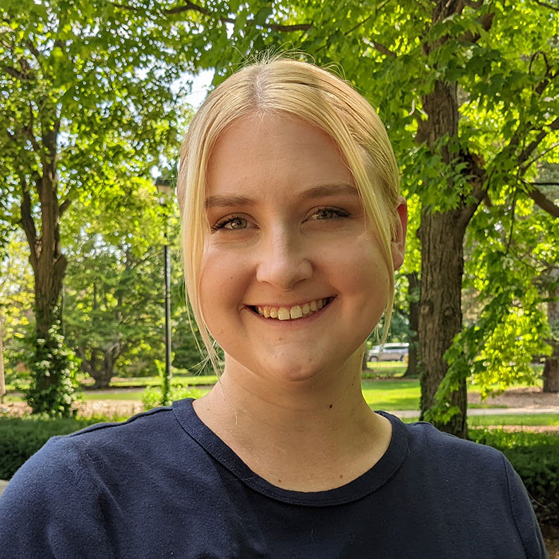 Carrie Ostergard | Elmhurst University
