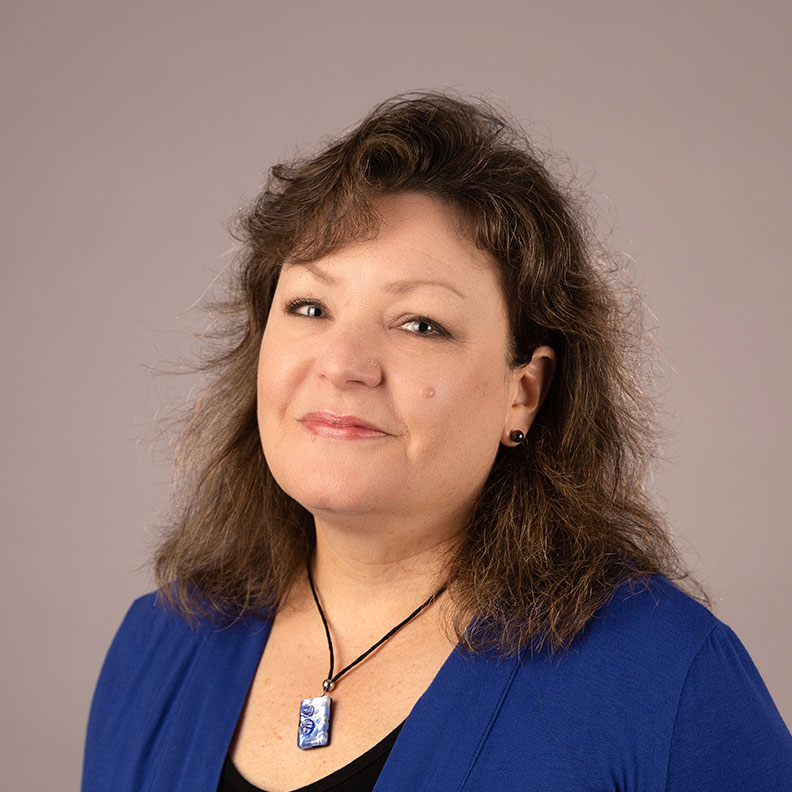 Meet the ELSA Team | Elmhurst University