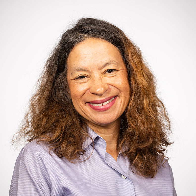 Meet Our Team - Office of Academic Services | Elmhurst University